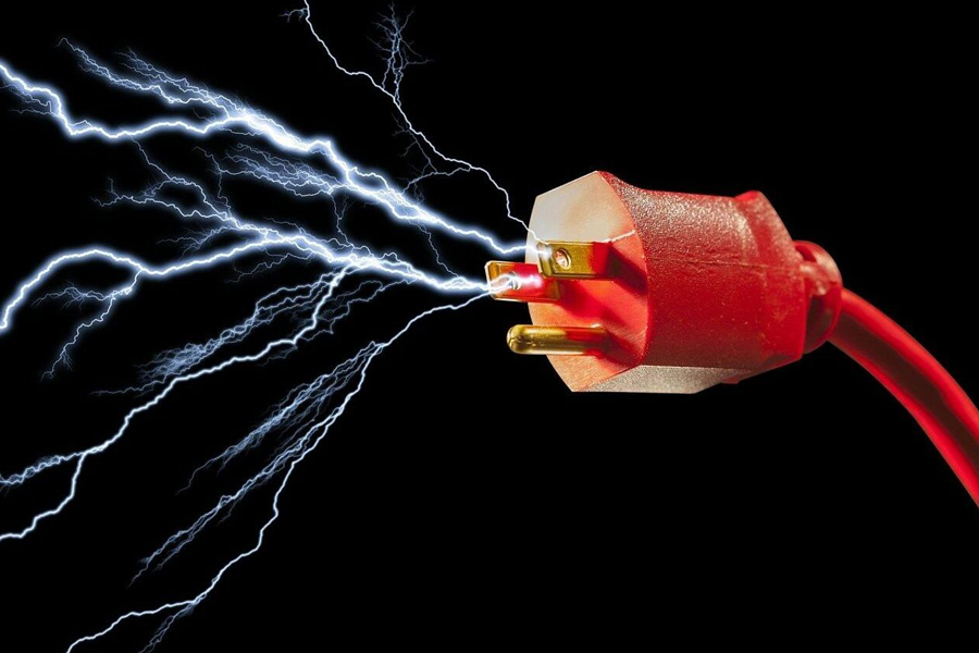 Vocational student electrocuted at construction site