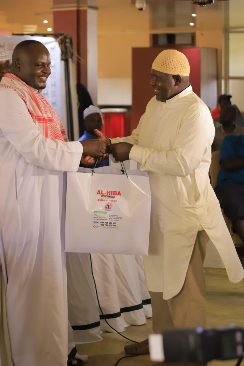 Keddi Foundation flags off a group of 100 Hajj Pilgrims to Mecca