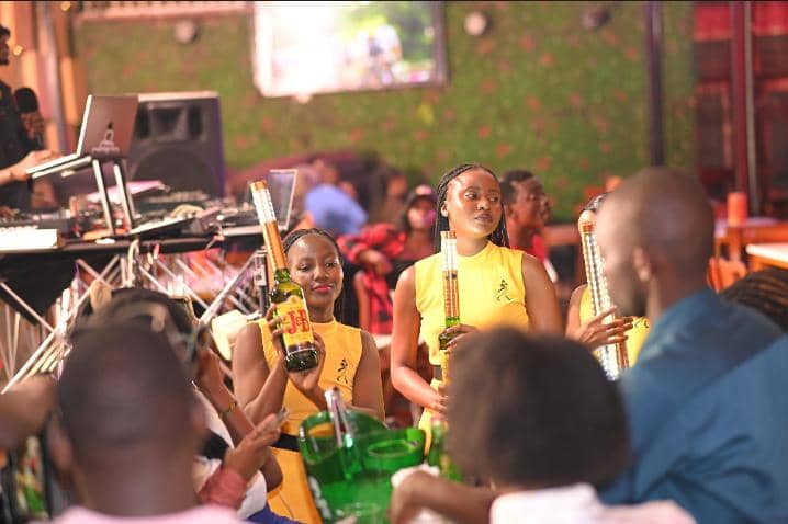 Love scotch rocks H2O lounge