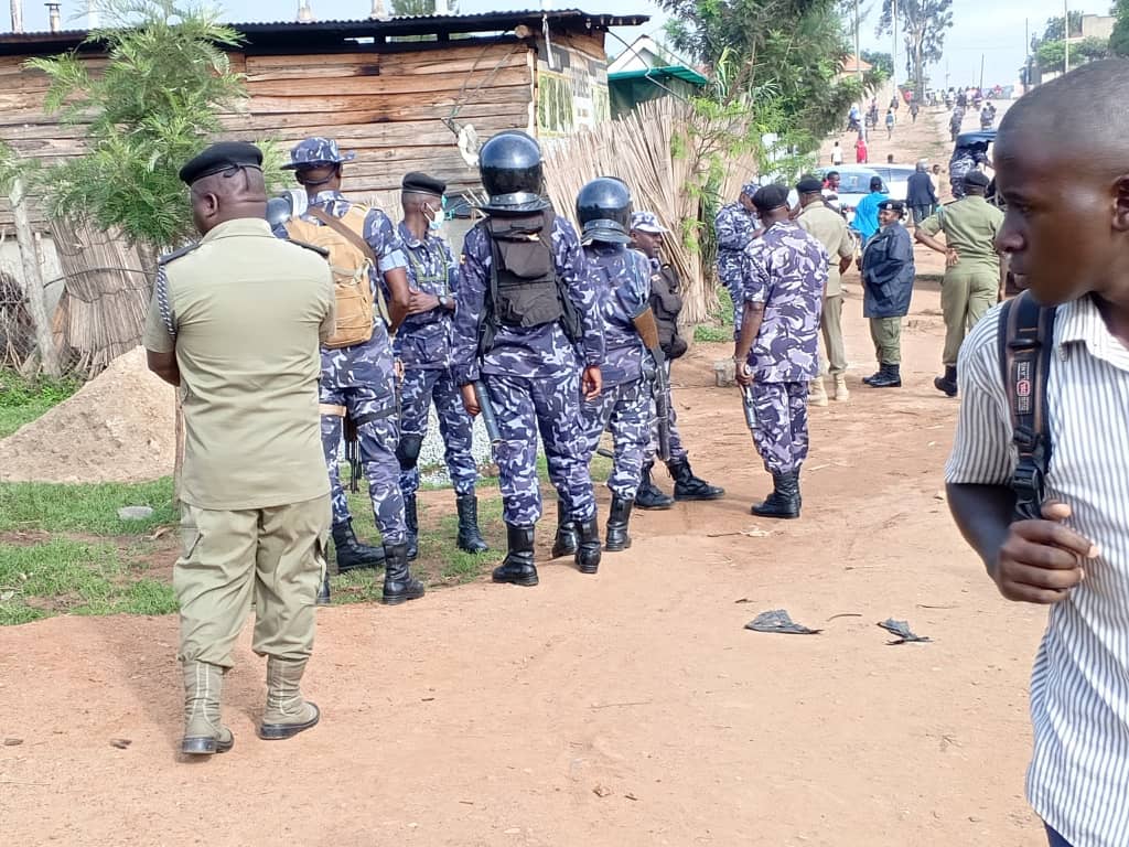 Protests erupt over Katete bridge delays as police fire warning shots