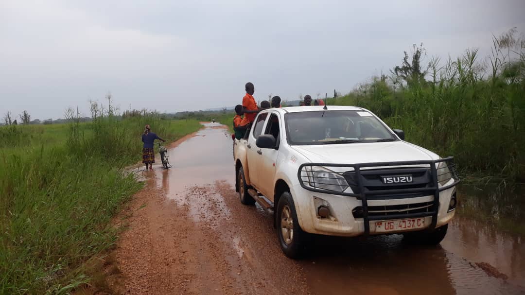 Obongi RDC Hashaka Rescues Pupils Stranded by Flooded Road to Access Ferry