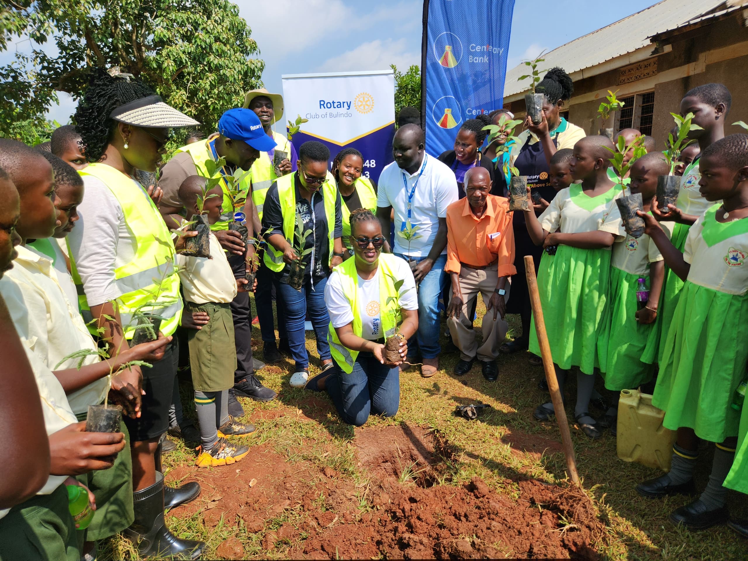 Bulindo Rotary Club Plants 1,000 Trees at Wakiso's St.Kizito Primary ...