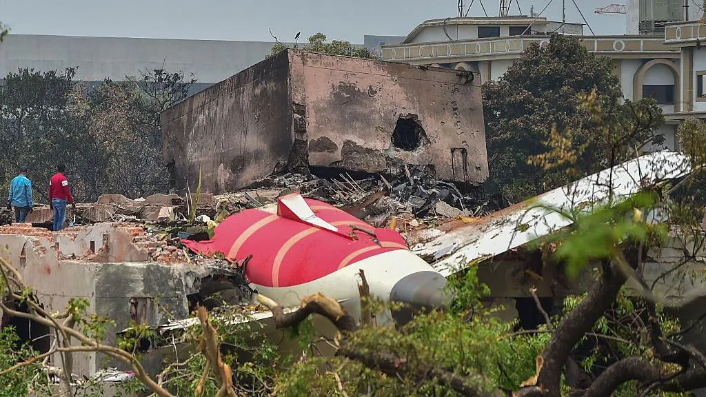 Why cockpit audio deepens the mystery of Air India crash