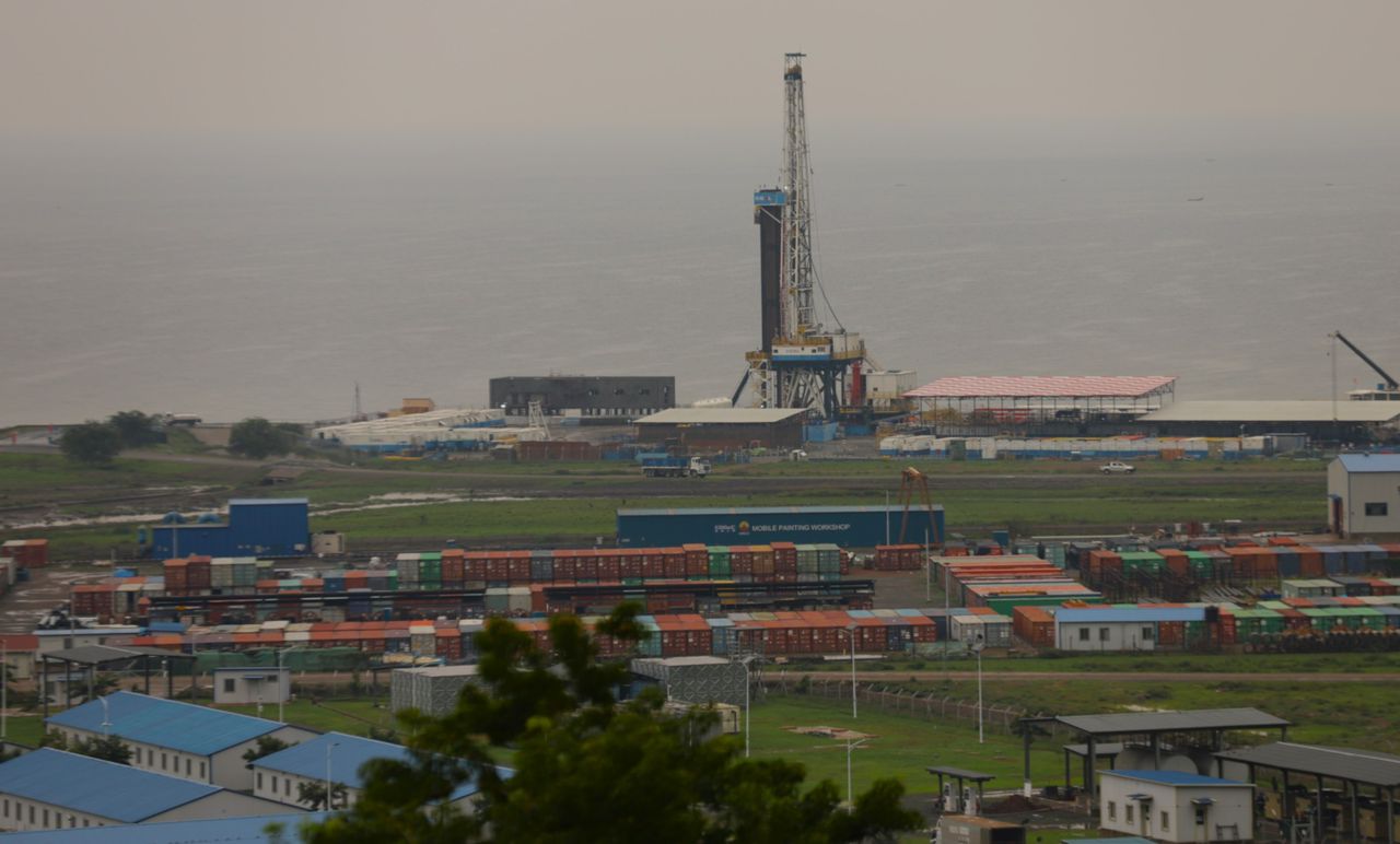 Uganda Inches Closer to First Oil as CNOOC Drills 15 Wells at ...