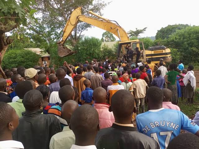 Kagadi Unveils Shs100m Road Maintenance Project in Kabamba