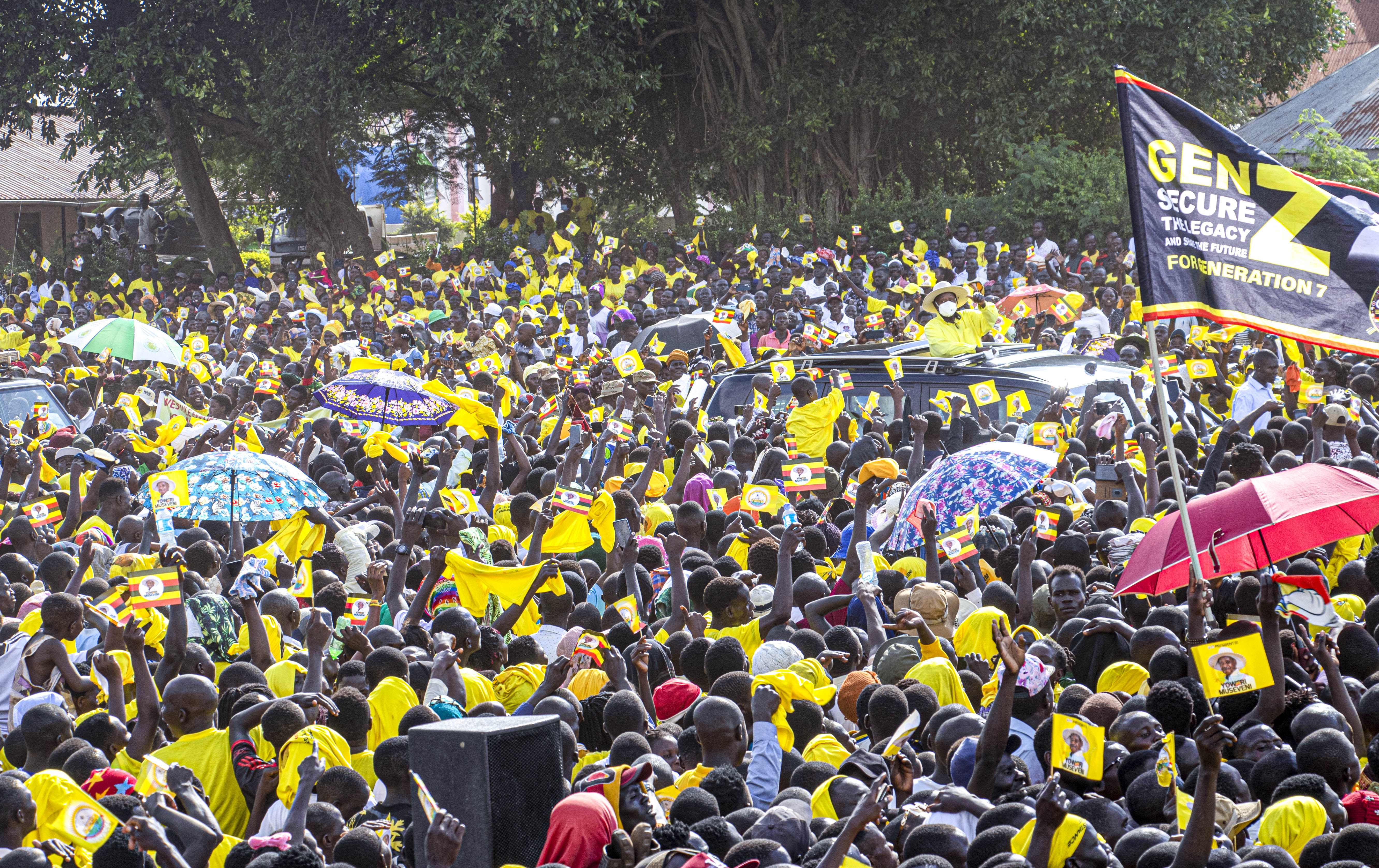 Museveni Hits Ground Running in West Nile With Campaign Trail