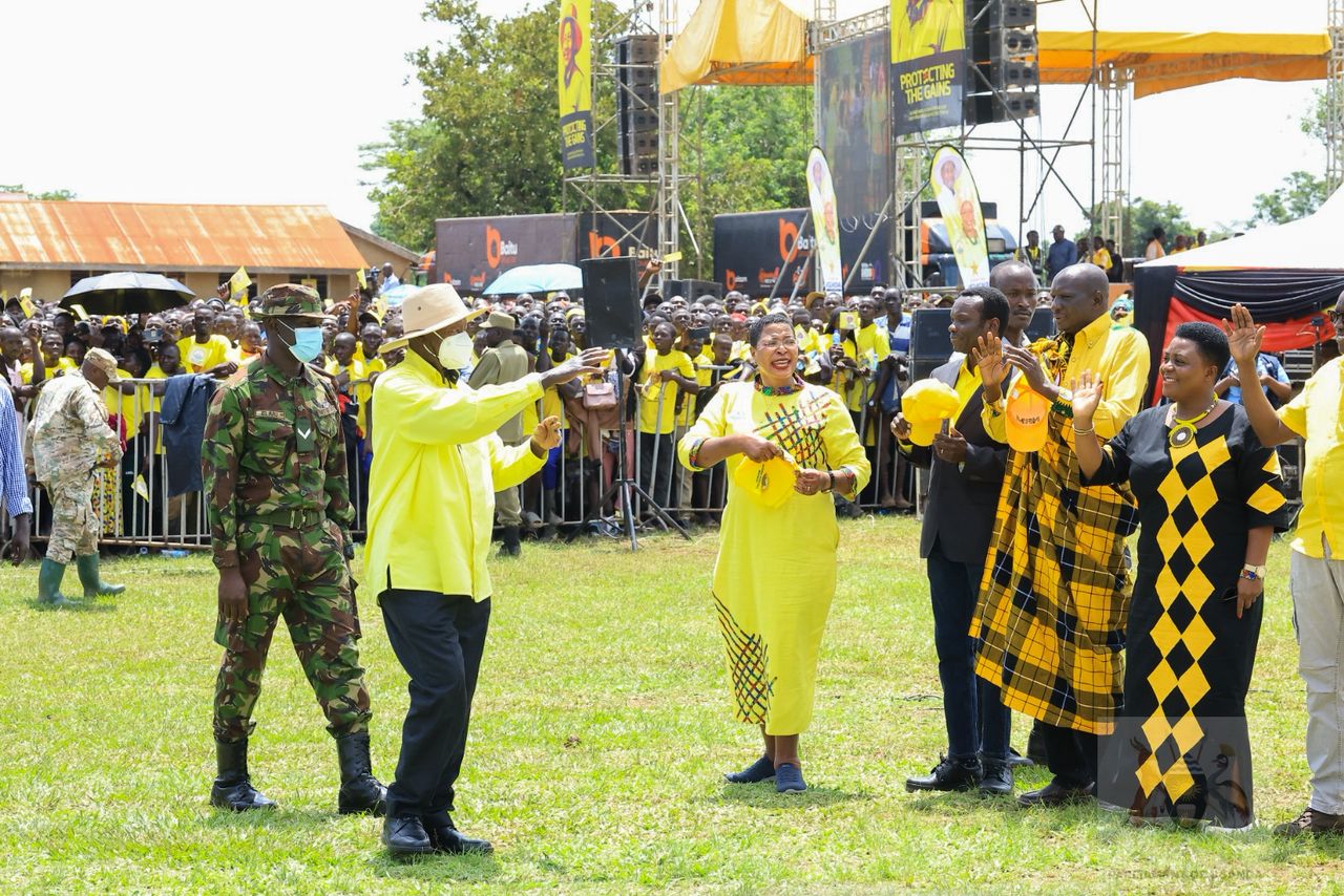 Museveni Pledges Better Roads, Health Facilities During Kalaki Campaign ...