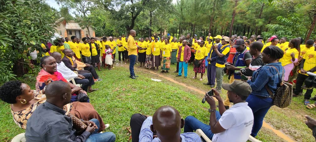 Asiimwe Urges Hoima Residents to Vote Museveni and Party Flagbearers