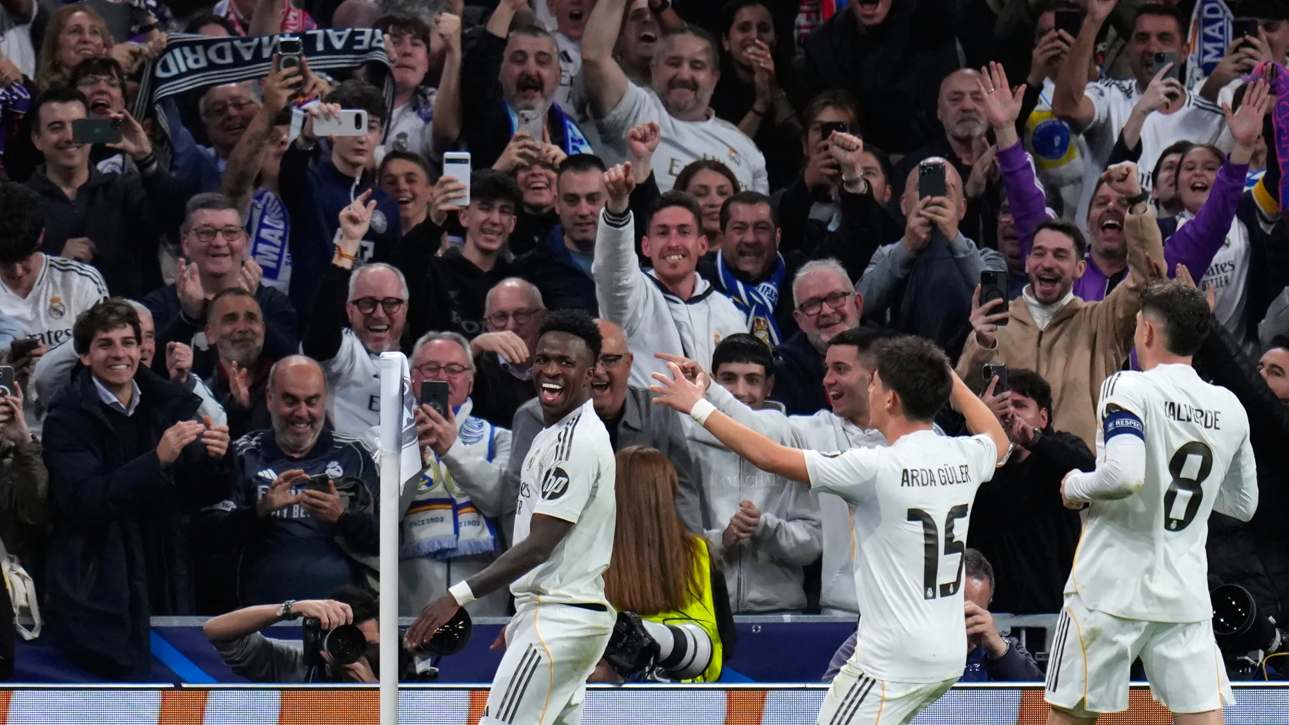 Vinicius Jr scores as Real Madrid see off Benfica