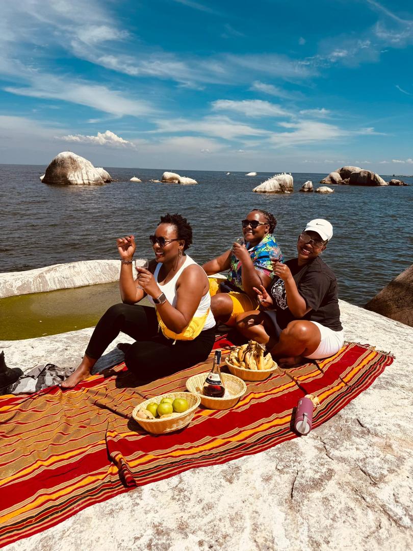 Dolwe Island: A tale of mysteries, rocks, and ancient art