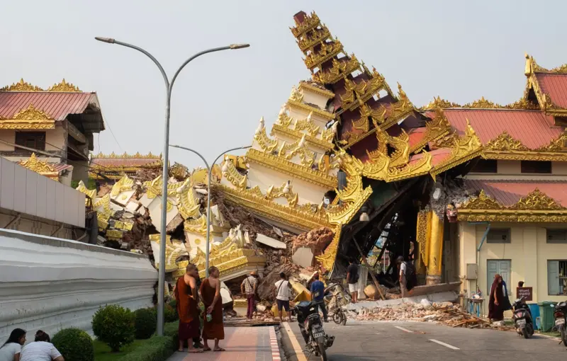 Myanmar earthquake death toll rises to more than 1,000 as rescuers ...