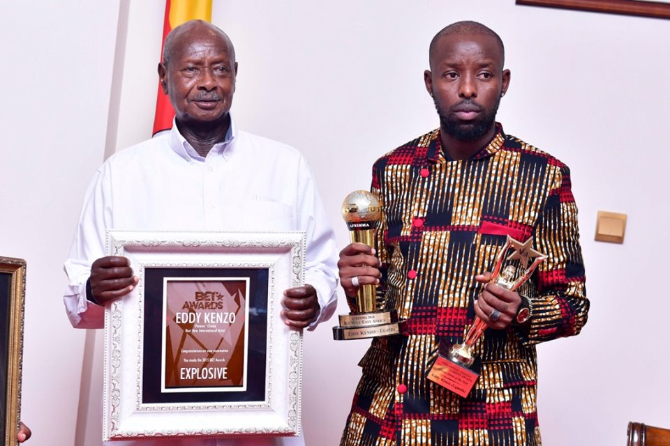 Eddy Kenzo, Ashburg Kato launch shirt project to spread Museveni message
