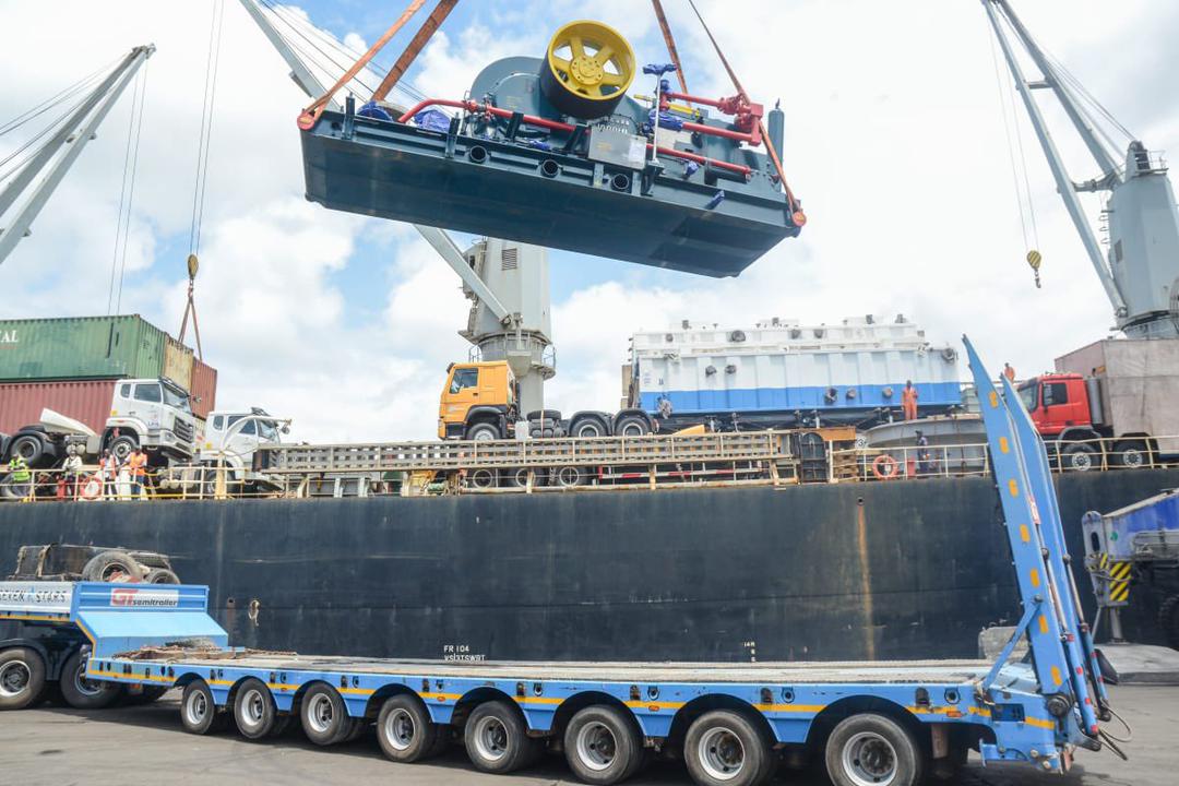 EACOP receives huge boost as first oil rig arrives at Mombasa