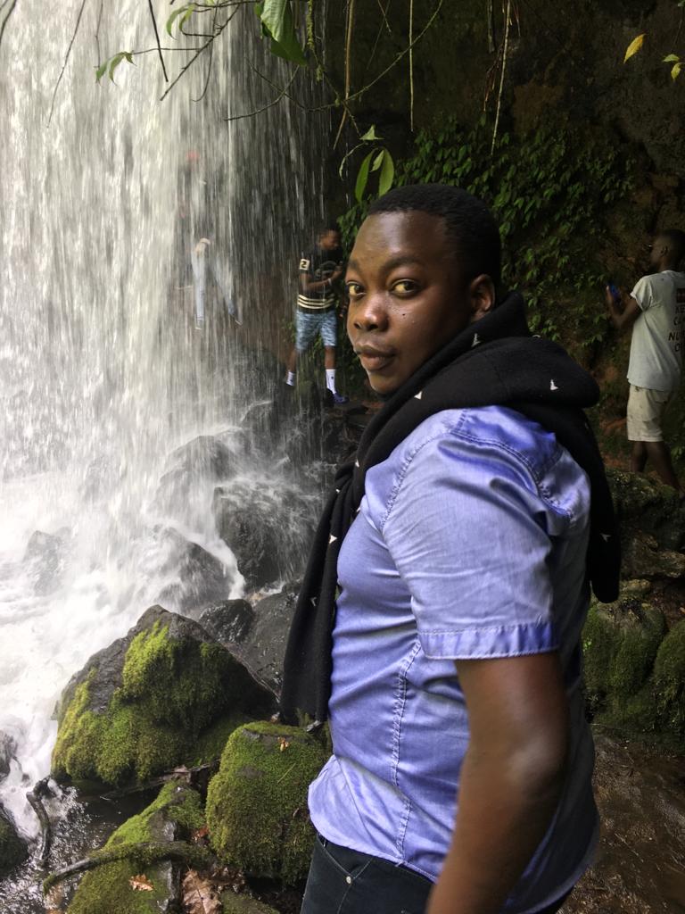Opinion: The extraordinary Oyster tour of Aruu Falls