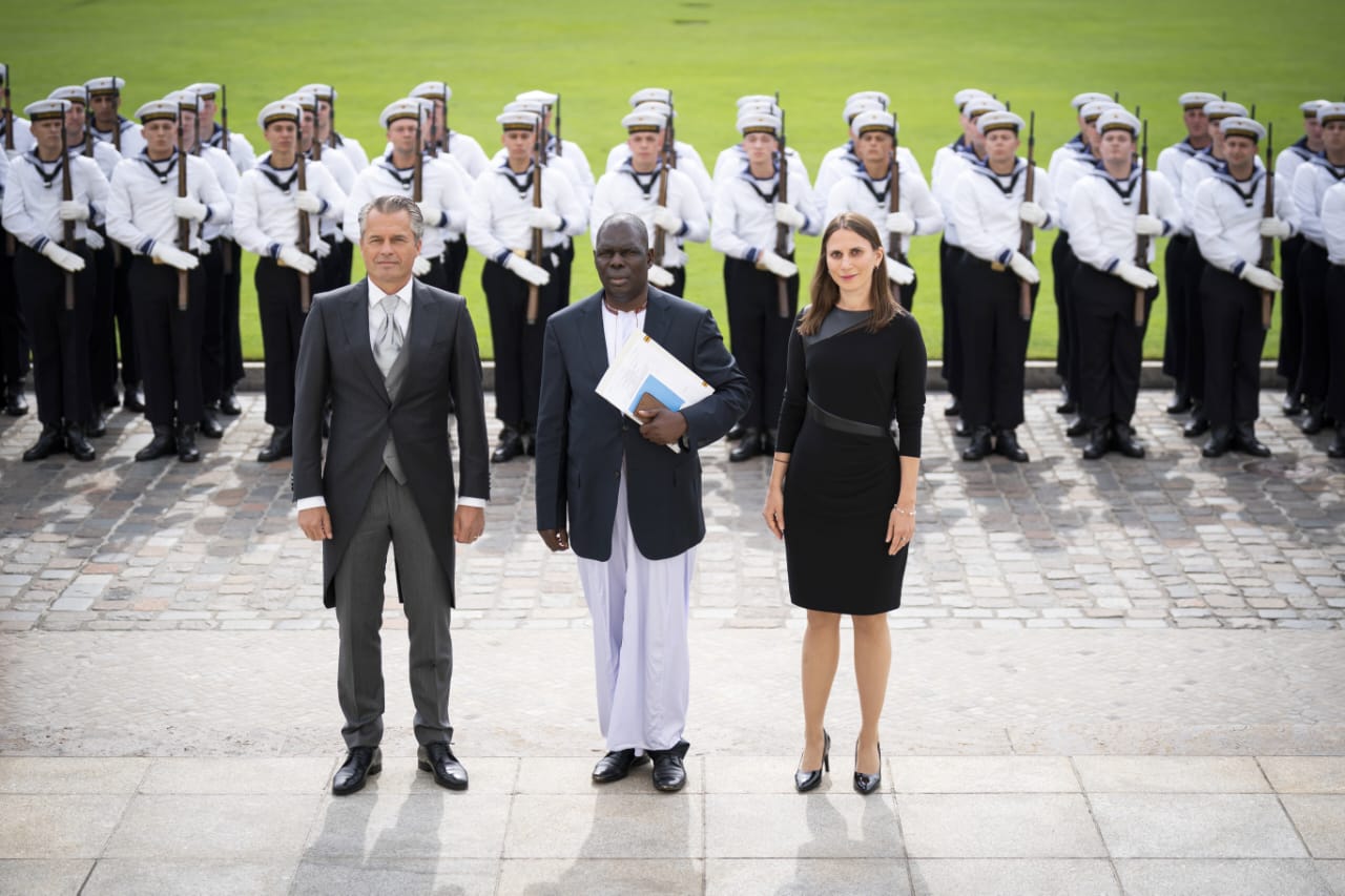 Amb. Stephen Mubiru presents credentials to Germany President
