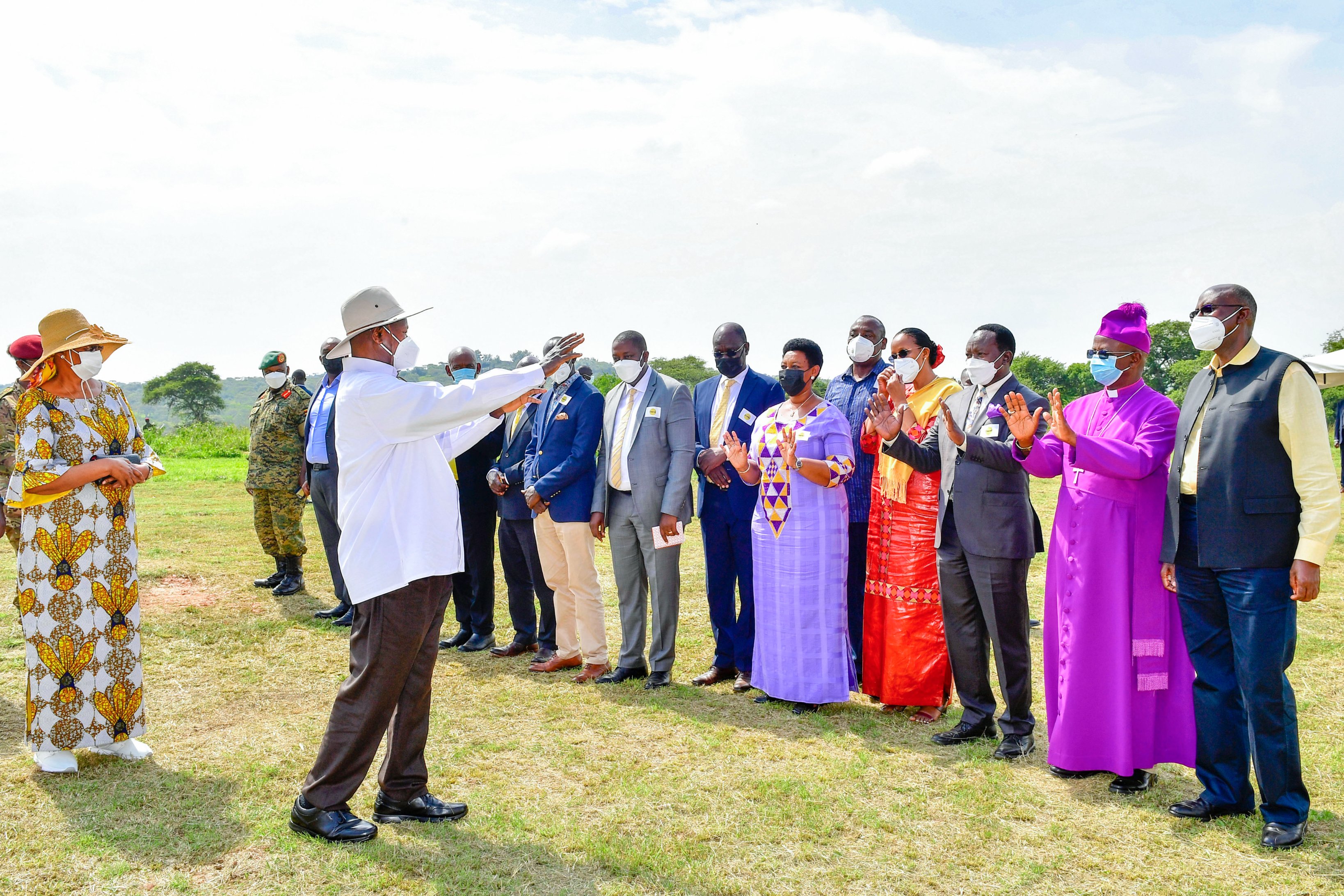 Stop lamenting, focus on improving household incomes, Museveni tells ...