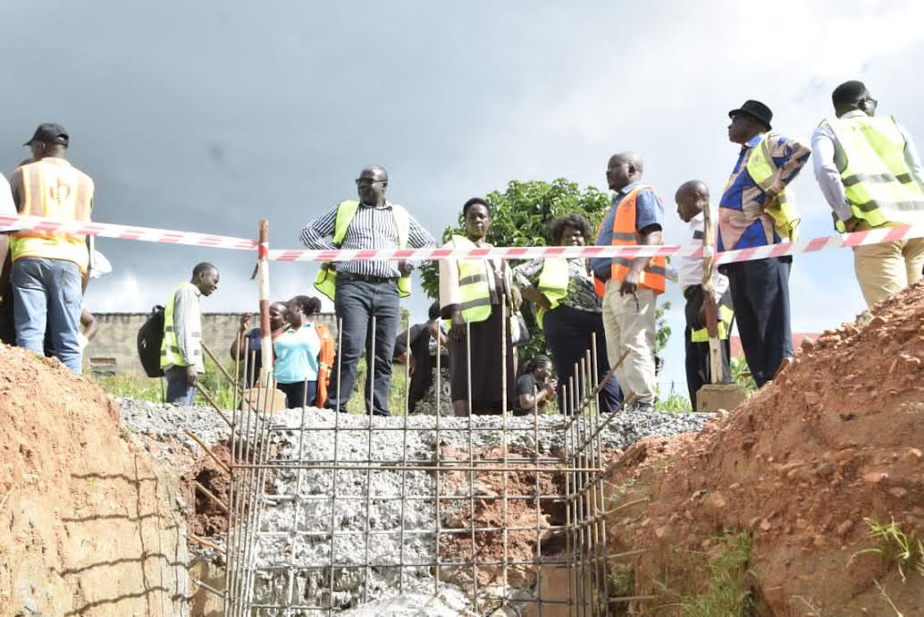 World Bank inspects USMID road projects in Western Uganda