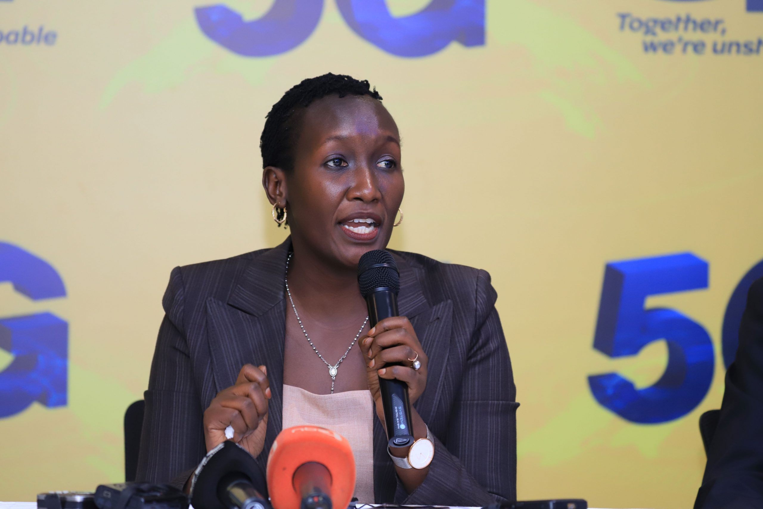 MTN Uganda demonstrates the power of its 5G network at UCC offices