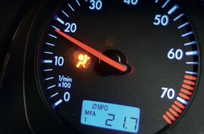 Understanding dashboard warning lights: Decoding alerts for safer driving