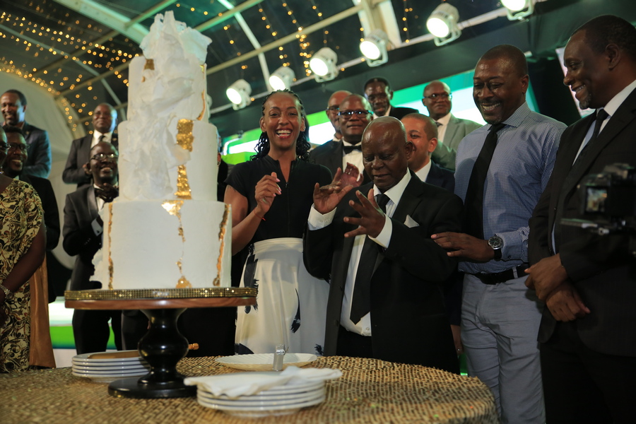 Businessman Wavamunno, Chris Rwakasisi reminisce sharing room in ...